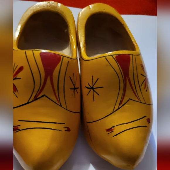 unknown | Other | Vintage Holland Wooden Clogs Hand Carved Painted ...